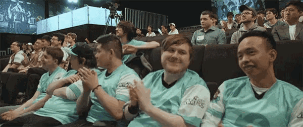Team Liquid Fans Clapping at LoL Convention GIF - Share & View on KLIPY