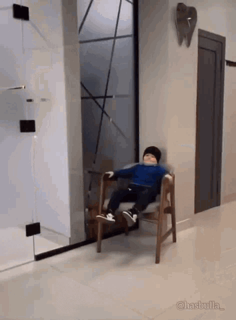 Hasbulla Magomedov Waving Hello GIF - Share & View on KLIPY